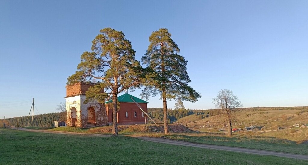 Ortodoks kiliseleri Церковь Троицы Живоначальной, Permski krayı, foto