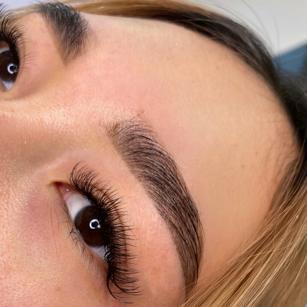 Kaş ve kirpik salonu Browsfera, Yekaterinburg, foto