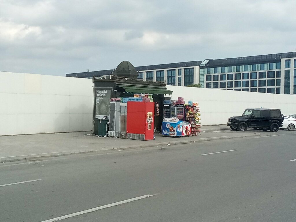 Su satışı Kiosk, Bakü, foto
