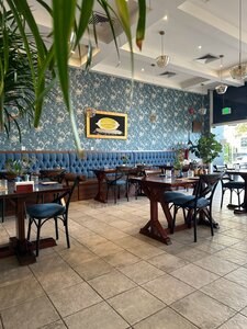 Bovini (Lake View Tower, Al Marakib Street, E1, Abu Dhabi), restoran  Abu Dabi'den