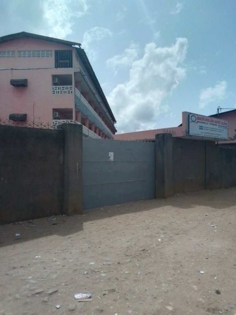 i̇lkokul Groupe scolaire sainte Jeanne, Abican, foto