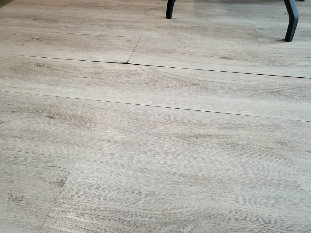 Zemin döşeme üretim ve satış firmaları Aquafloor, Moskova, foto