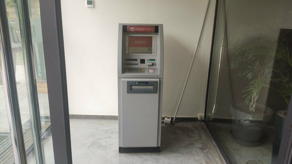 ATM'ler Bog, Tiflis, foto