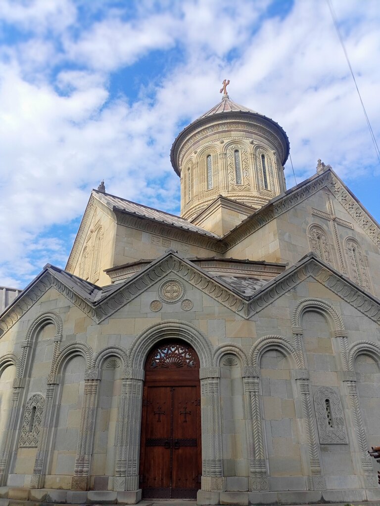 Ortodoks kiliseleri Церковь св. Нины, Rustavi (Bostandere), foto