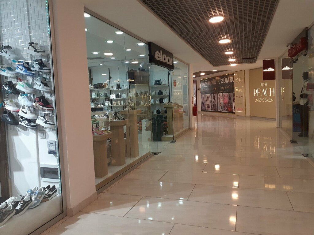 Giyim mağazası Eloor, Bakü, foto