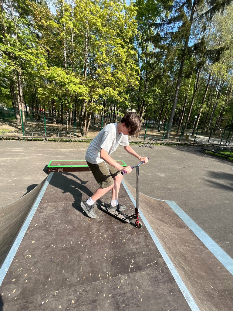 Spor alanı Стритбольная площадка, Saint‑Petersburg ve Leningradskaya oblastı, foto