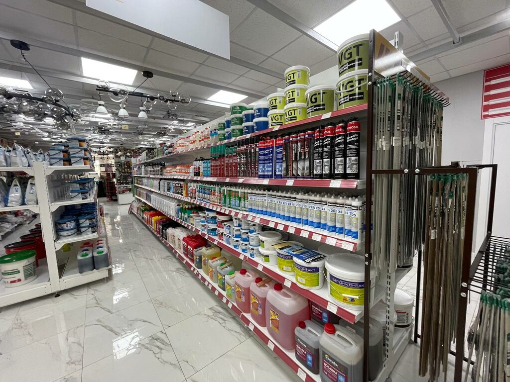 Yapı mağazası Stroiopt, Belgorodskaya oblastı, foto