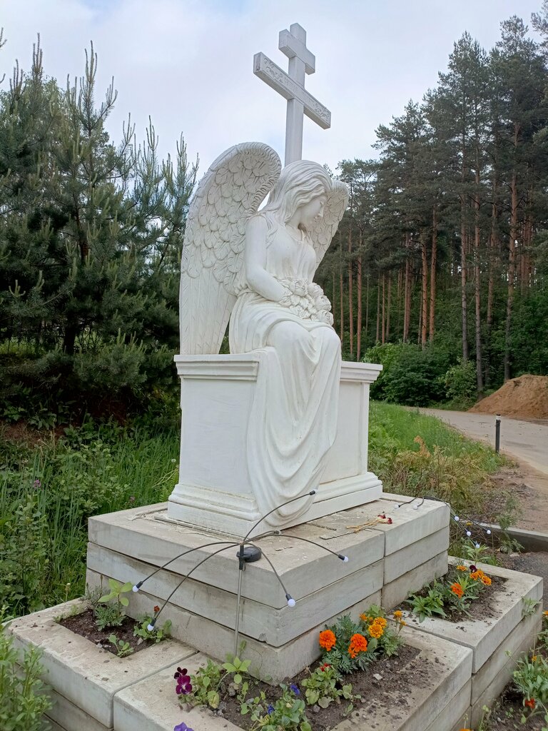 Mezarlıklar Pundolovskoye kladbishche, Saint‑Petersburg ve Leningradskaya oblastı, foto
