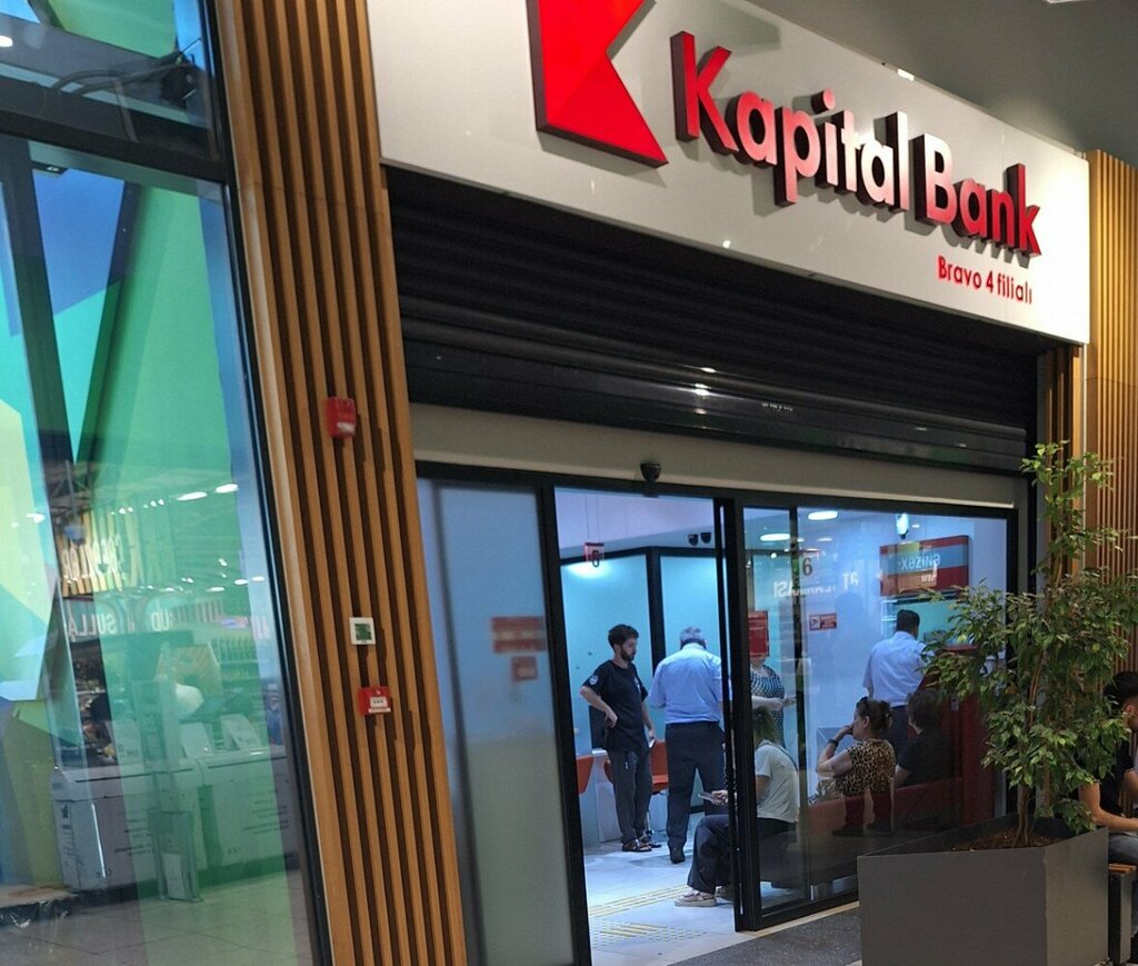 Banka Kapital Bank, Bakü, foto