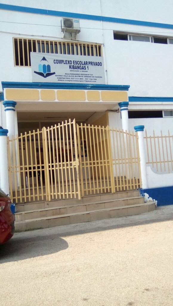 Ortaokul Complexo Escolar privado, Loanda, foto