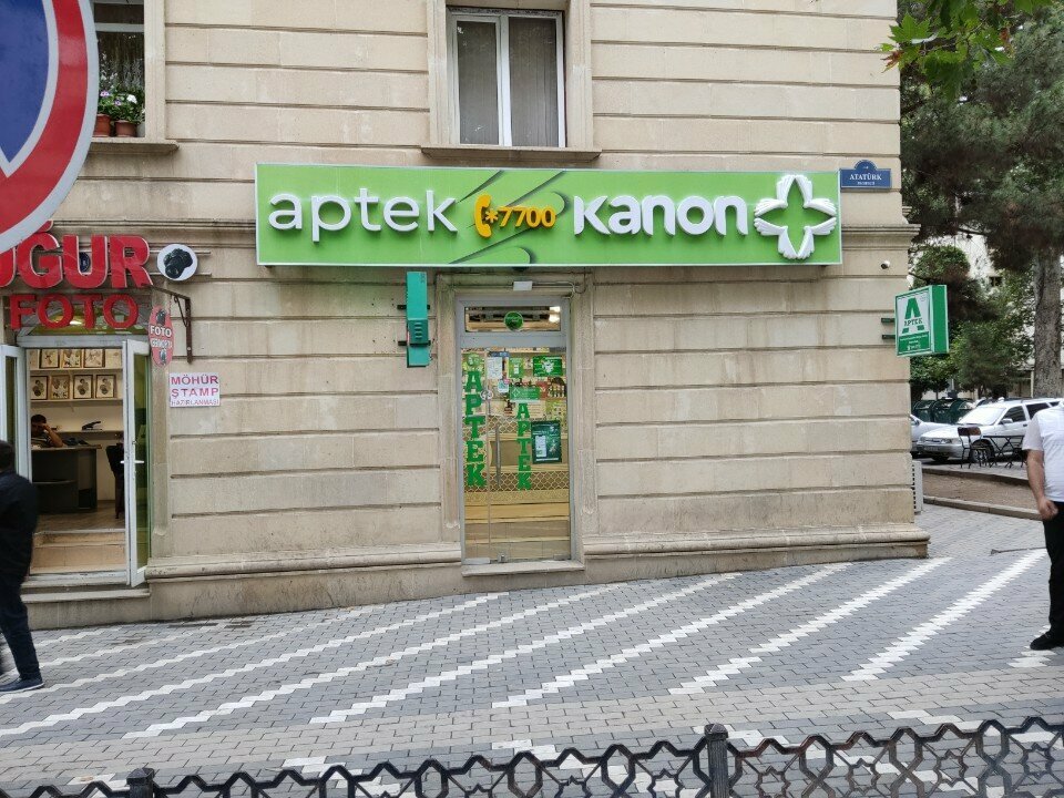 Eczaneler Aptek Kanon, Gence, foto