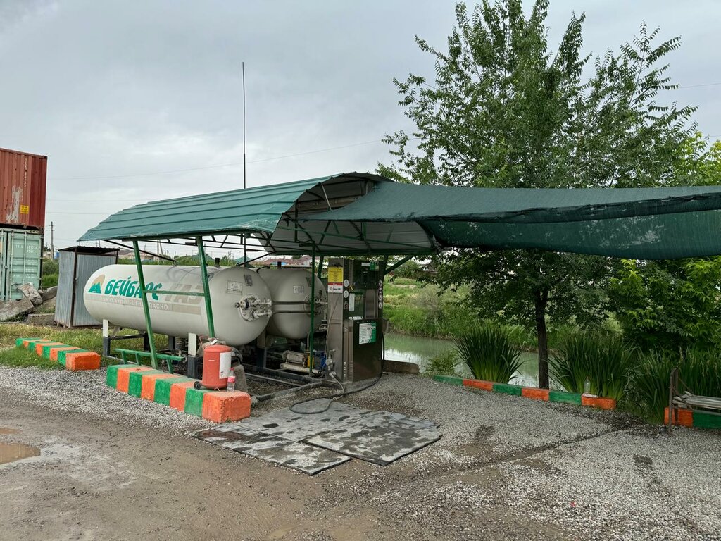 Otogaz dolum istasyonu Beibars Gaz, Türkistan eyaleti, foto