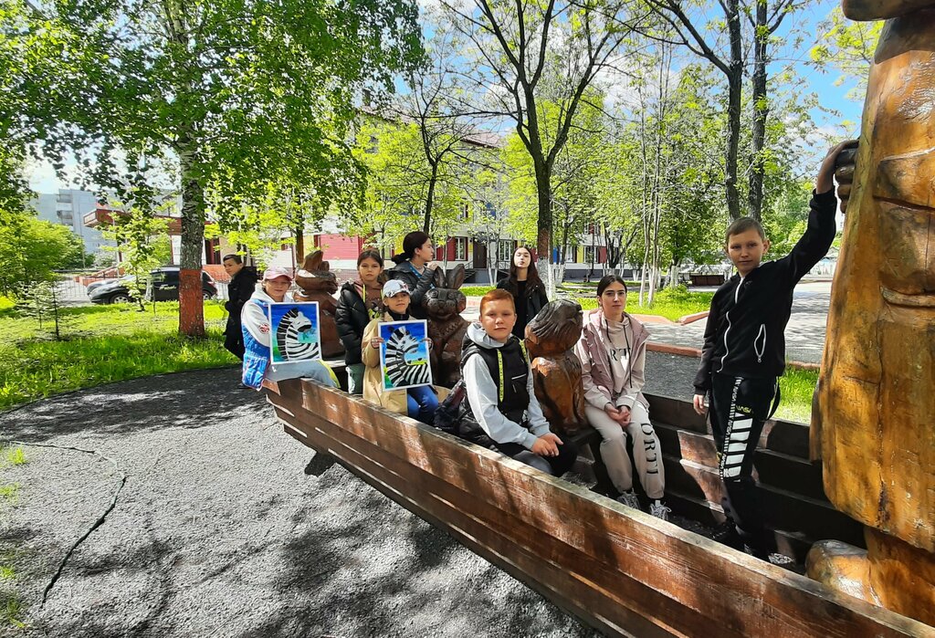 Park, sokak heykeli Дед Мазай и зайцы, Prokopyevsk, foto