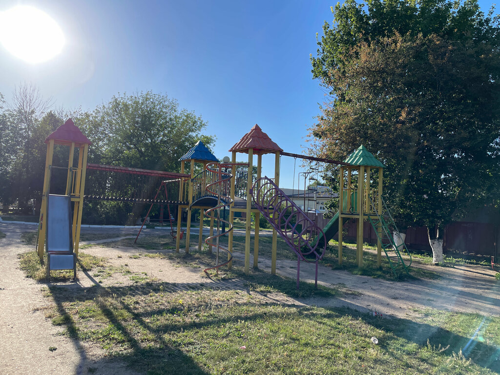 Oyun alanı Playground, Krasnodarski krayı, foto