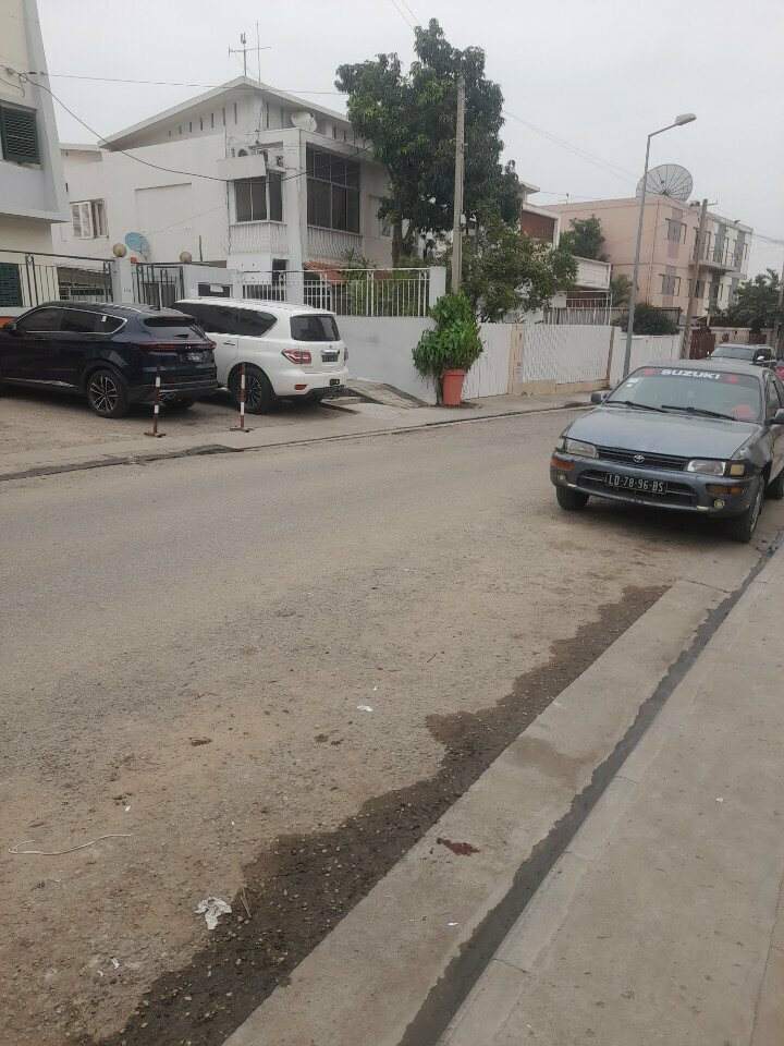 Bilgisayar teknik servisleri Algoritmus, Loanda, foto