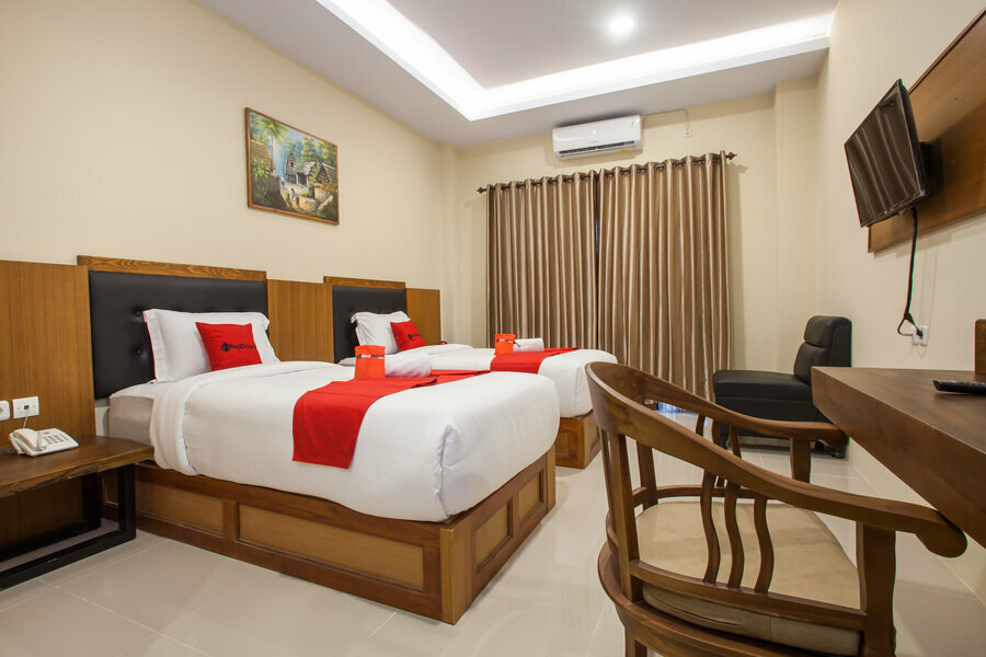 Otel RedDoorz Premium @ Jalan Cengkeh, Malang, foto
