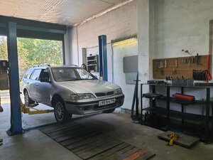 Auto service (Kirpichnaya ulitsa No:20, Belorechensk), otomobil servisi  Beloreçensk'ten