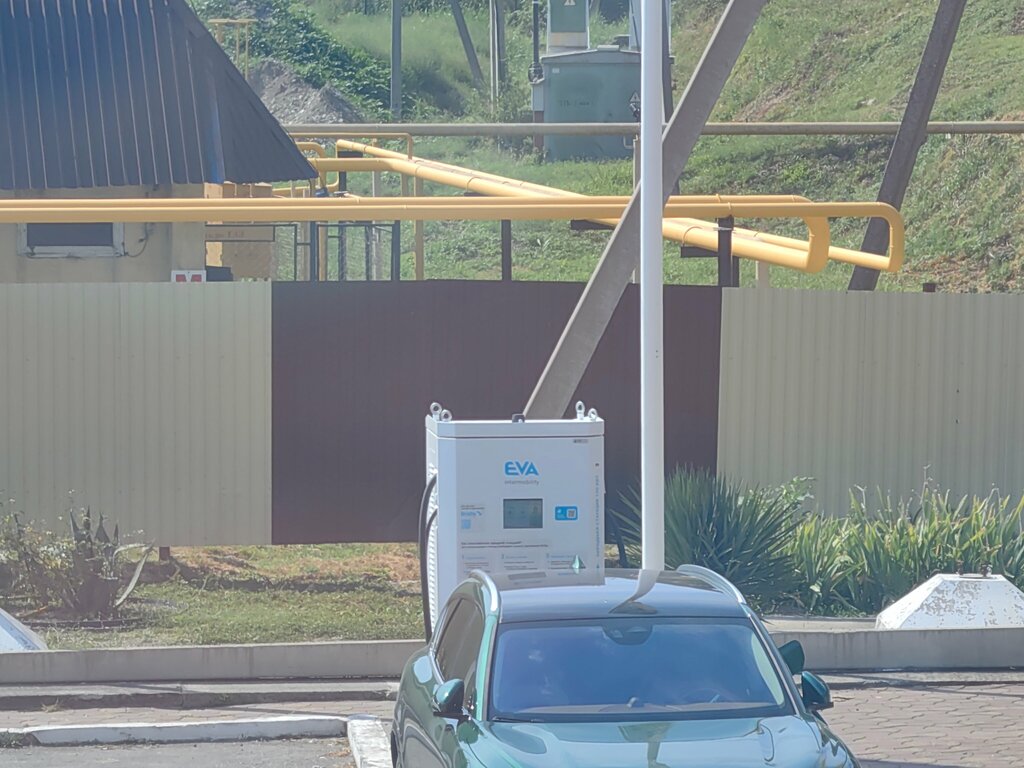 Elektrikli oto şarj istasyonları Eva Intermobility, Soçi, foto