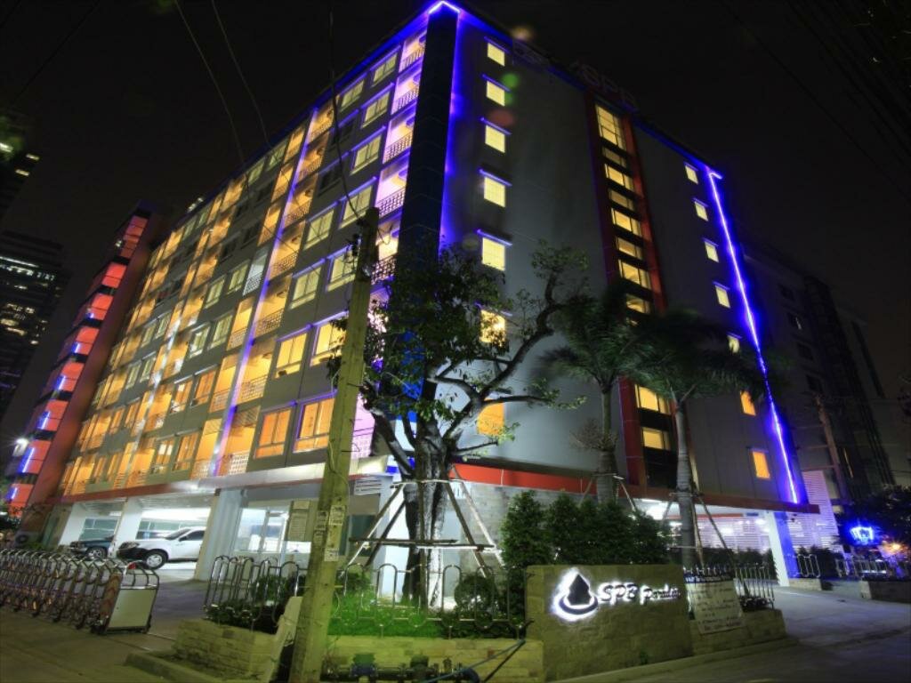 Otel Nida Rooms Udomsuk Rama 9 Complex, Bangkok, foto