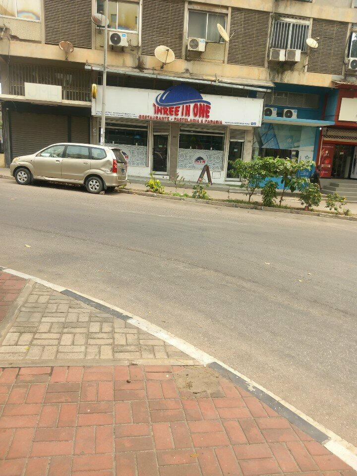 Ekmek fırını Three in One, Loanda, foto