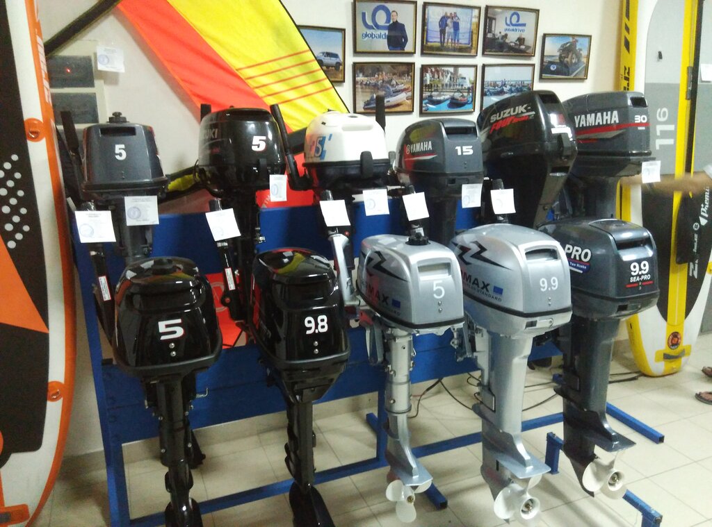 Tekne, kayık, yat GlobalDrive, Astrahan, foto