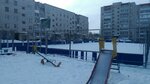 Sports ground (Pskov Region, Velikiye Luki, Zarechniy District), spor alanı  Velikie Luky'den