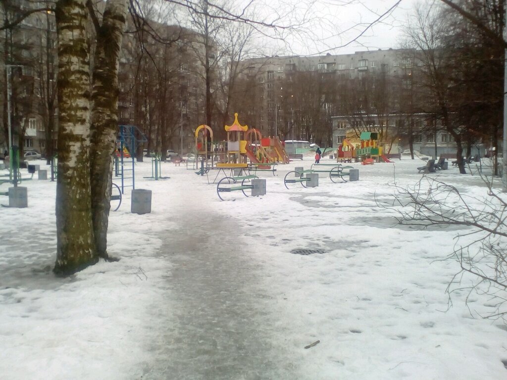 Oyun alanı Playground, Saint‑Petersburg, foto