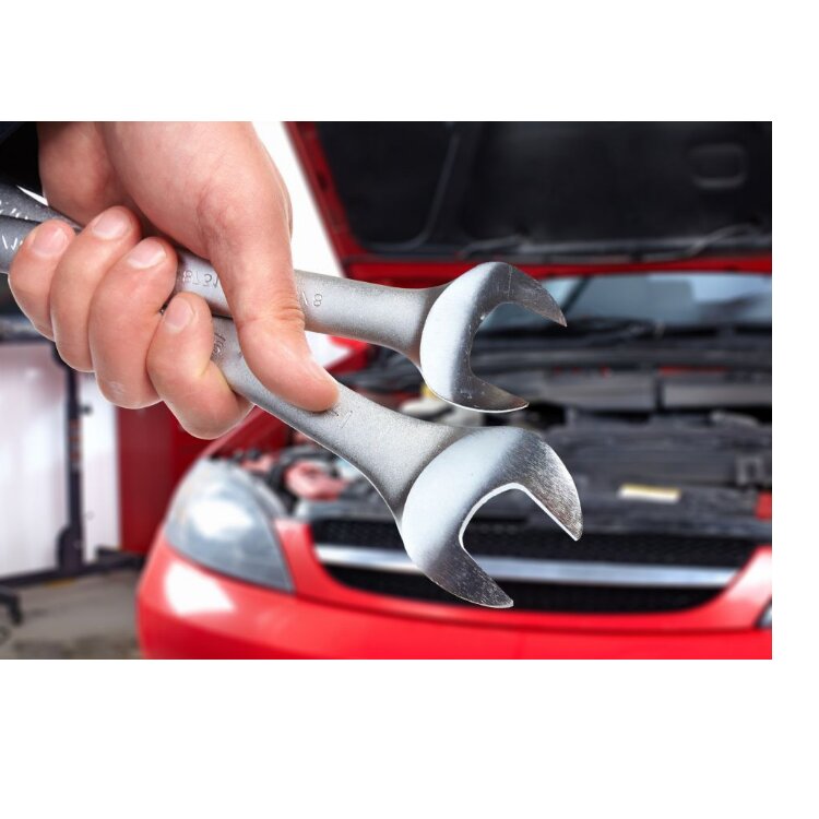 Otomobil yedek parçaları Baterías Batskala, Bucaramanga, foto