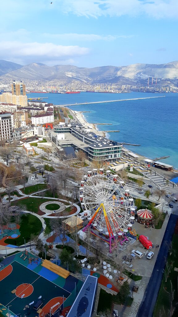 Lunapark Amusement park, Novorossiysk, foto