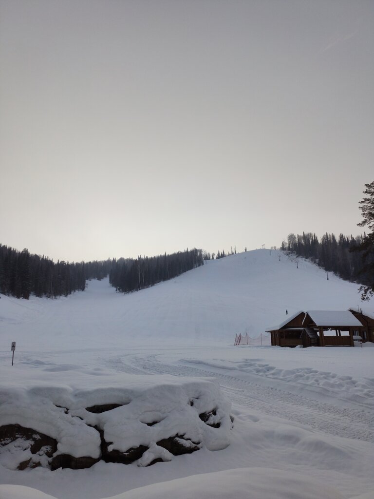 Hızlı ulaşım istasyonu High-speed urban transport station, Altayski krayı, foto