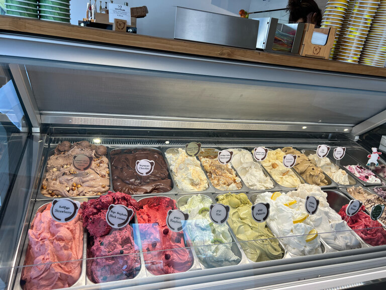 Kafe Luca polare, Tiflis, foto