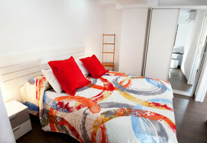 Color Suites Alicante (Calle Italia No:20, Alicante), otel  Alicante'den