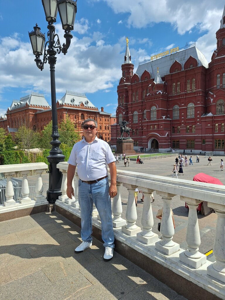 Ortaokul Secondary General Education School No. 44, Surhanderya eyaleti, foto