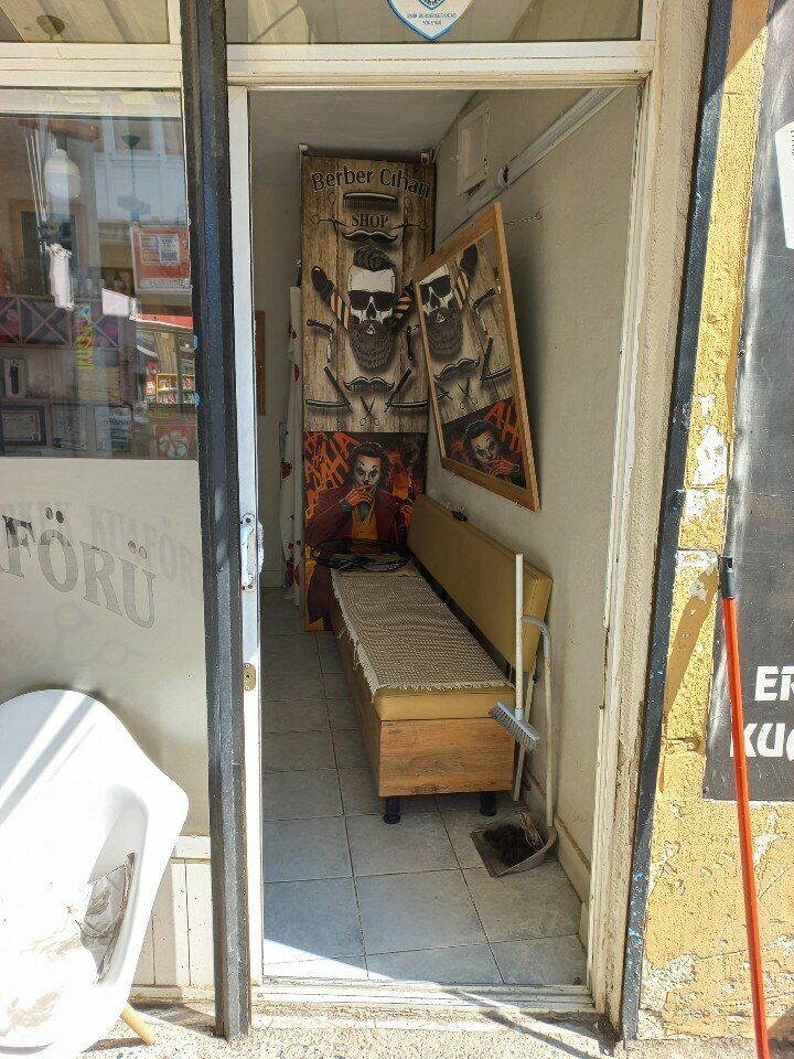 Kuaförler Cihan Erkek Kuaförü, İzmir, foto