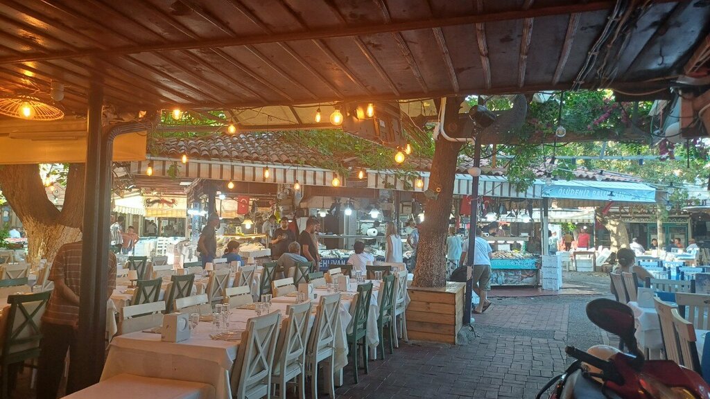 Balık ve deniz ürünleri Güngör Balıkçılık, Fethiye, foto