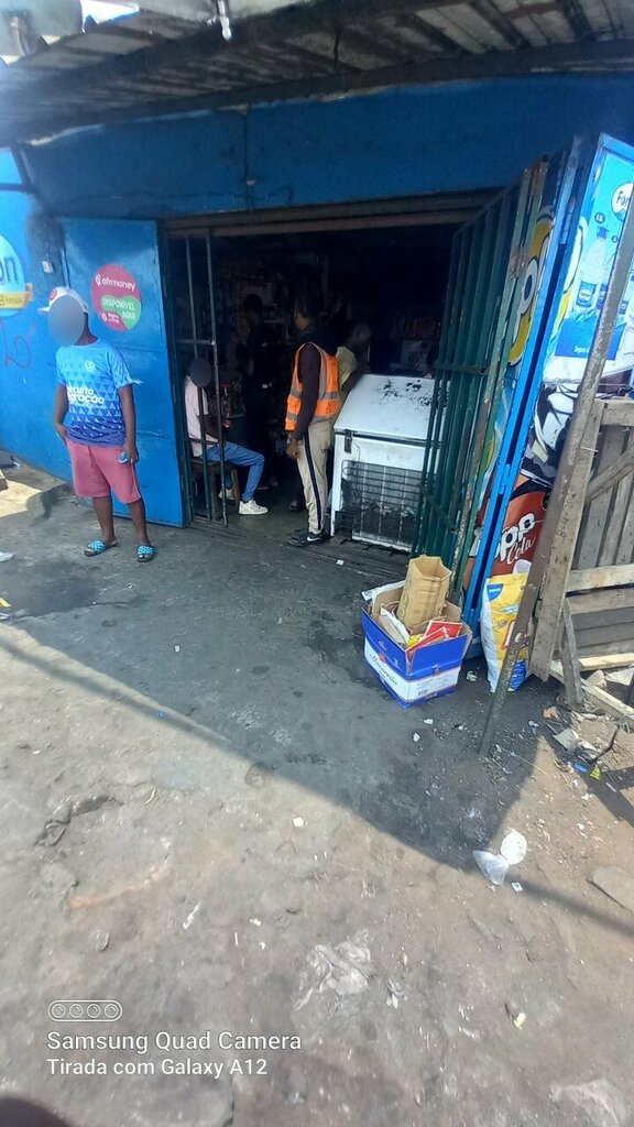 Market Cantina, Loanda, foto