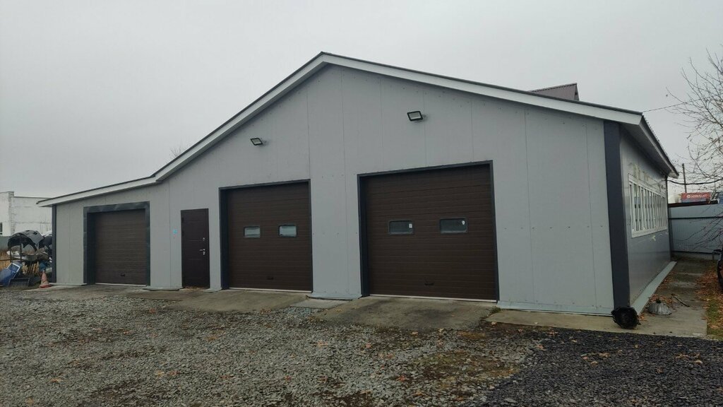 Otomobil servisi Ro. St, Kurgan, foto