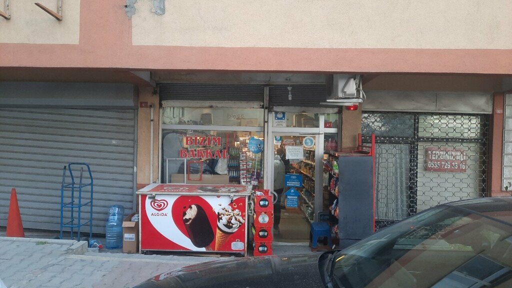 Market Bizim Bakkal, İstanbul, foto