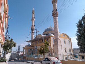 Özmimar Sinan Cami (Mimar Sinan Mah., 75158 Nolu Sok., No:52, Şahinbey, Gaziantep), cami  Gaziantep'ten