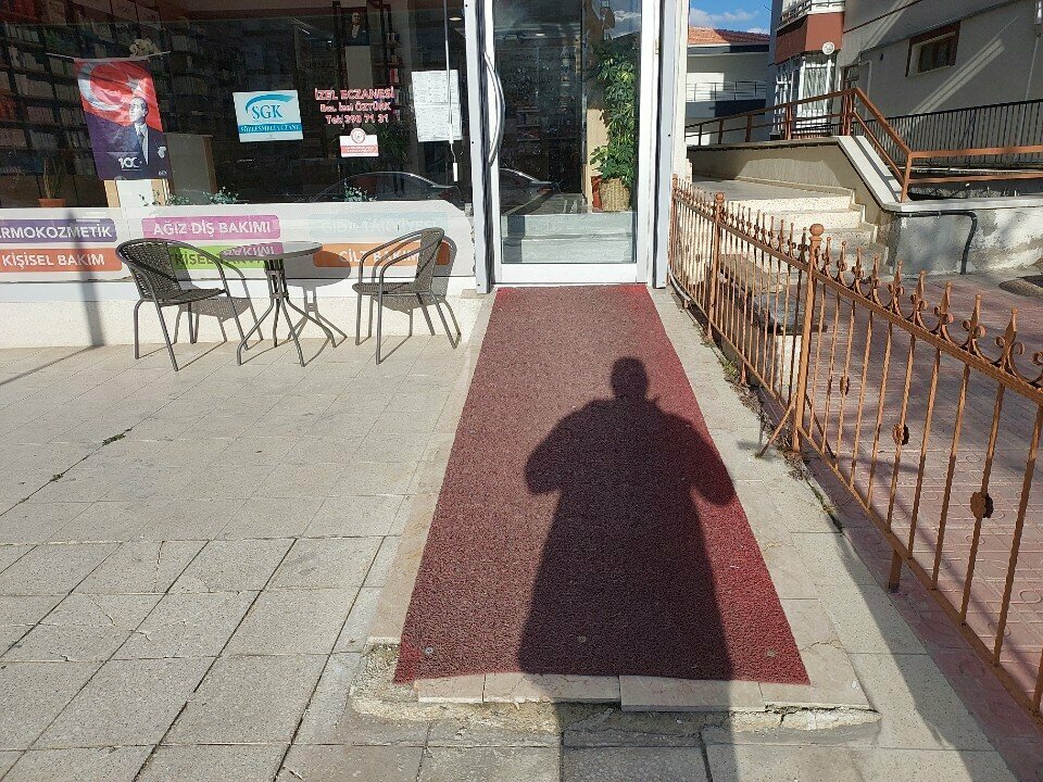 Eczaneler İzel Eczanesi, Ankara, foto