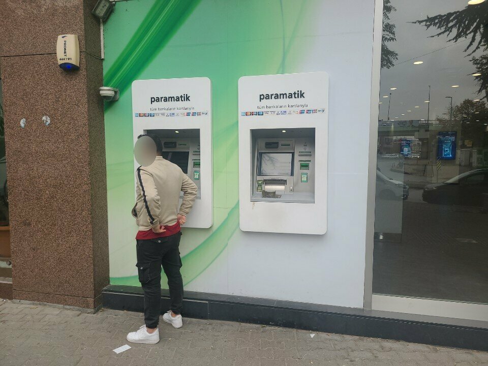 ATM'ler Garanti BBVA ATM, İstanbul, foto