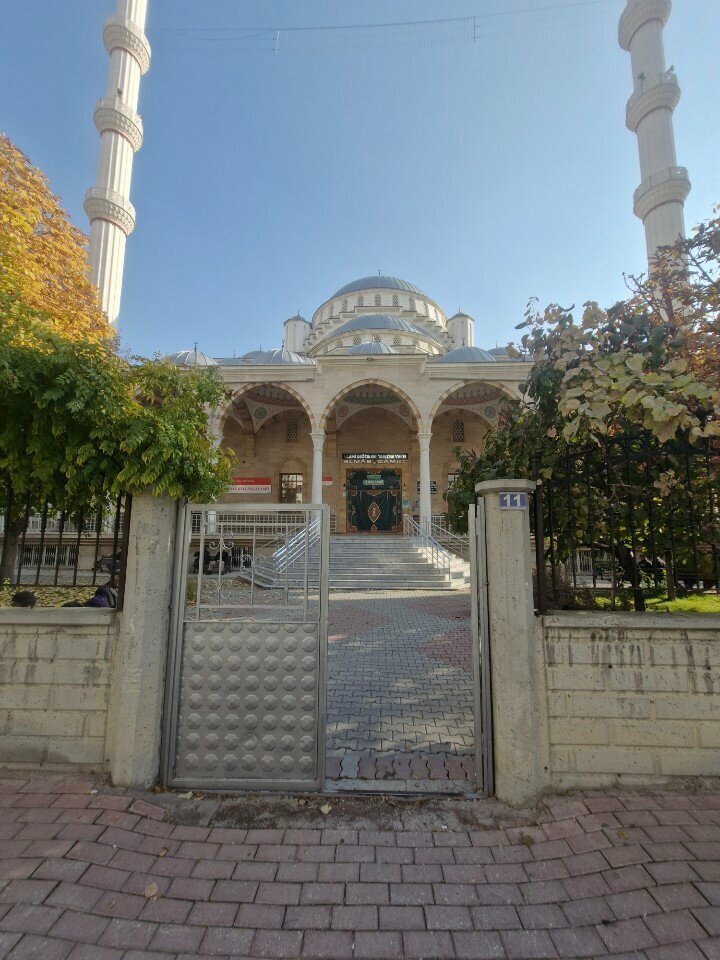 Cami Elmas Külliyesi Cami, Konya, foto