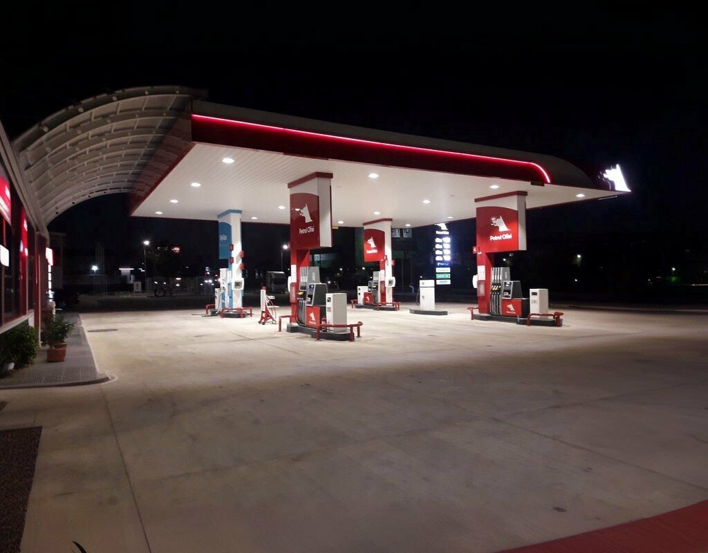 Benzin istasyonu Petrol Ofisi, Kemalpaşa, foto