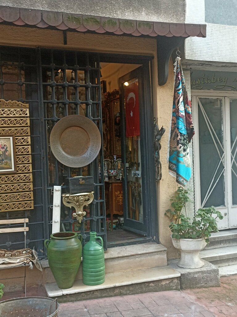 Antikacı dükkanları Taşçı Halil, İstanbul, foto