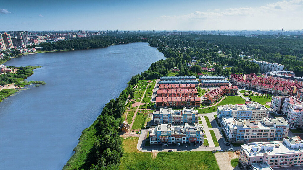Konut blokları БФА в Озерках, Saint‑Petersburg, foto