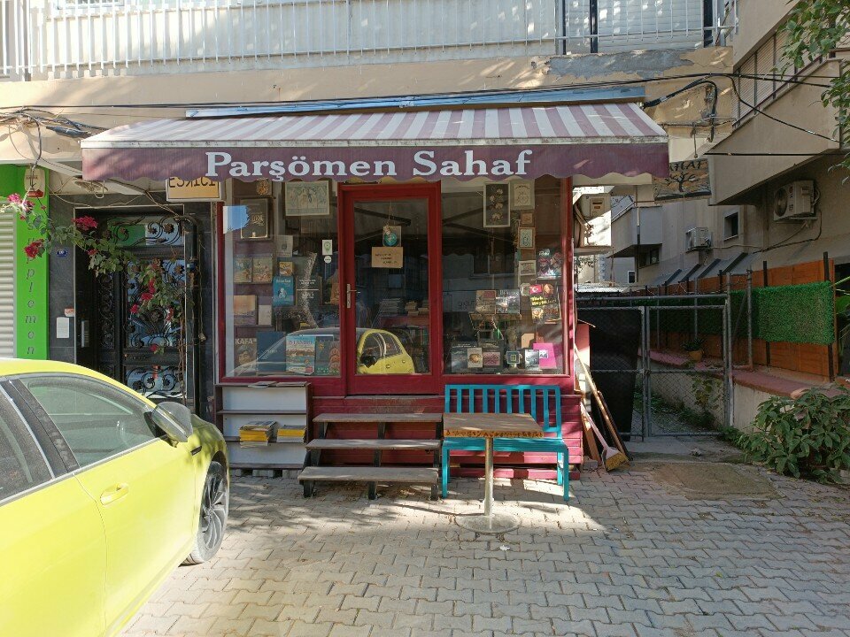 Kitap mağazaları Parşömen Sahaf Kitabevi, İzmir, foto