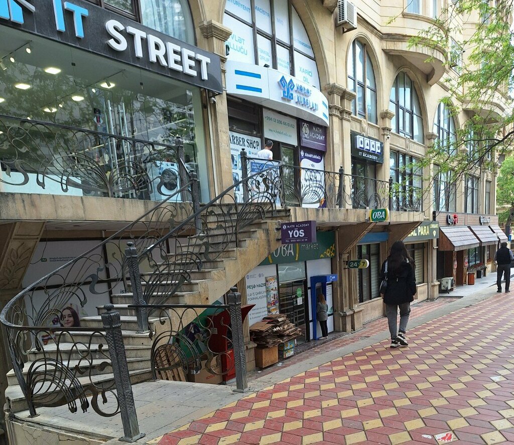 Bilişim firmaları Baku IT Academy, Bakü, foto