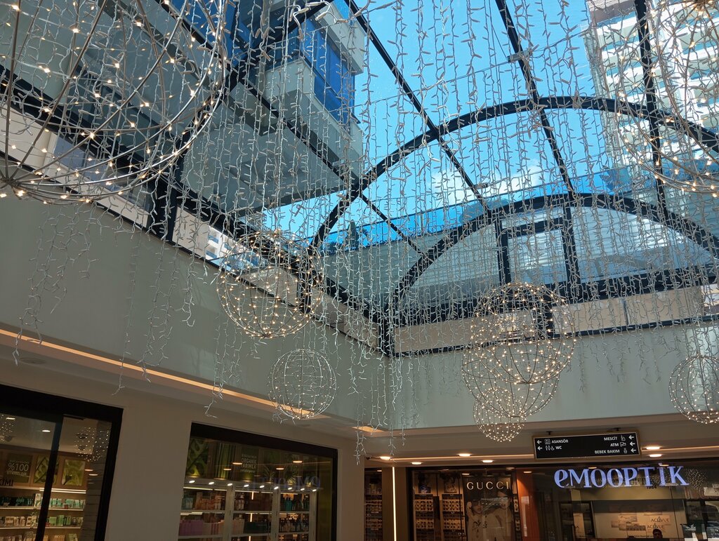 Giyim mağazası Avva Alanya Yekta Mall, Alanya, foto