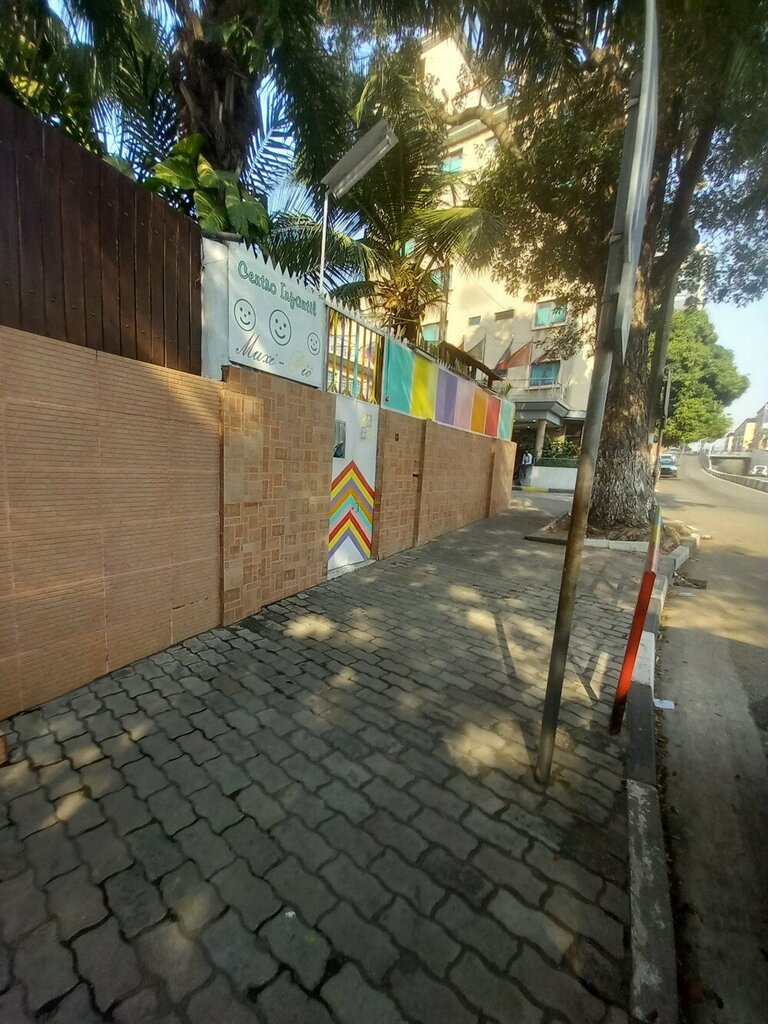Çocuk ve gençlik merkezleri Muxi pio, Loanda, foto