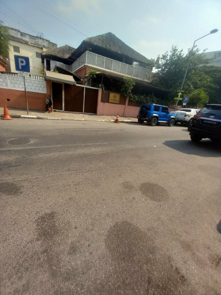 Tıp merkezleri ve klinikler Quantiksalud, Loanda, foto